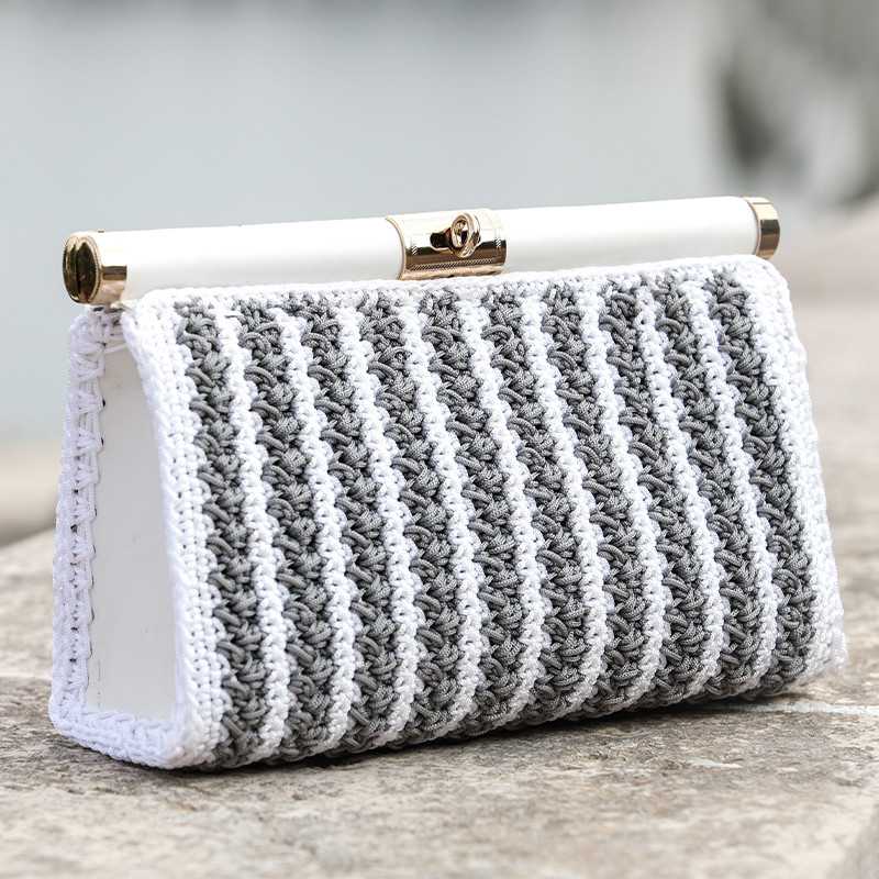 TUTORIAL POCHETTE STRIPES - SWAN - Gomitolo.com